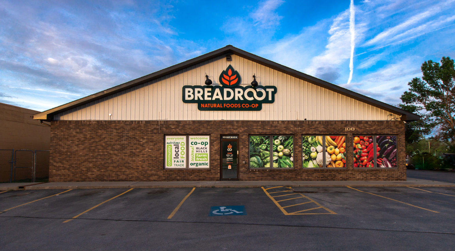 About Breadroot – Breadroot Natural Foods Co-op